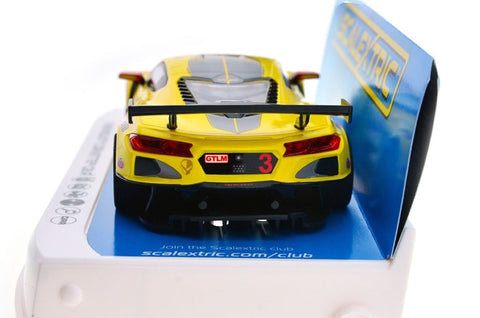 scalextric corvette c8r
